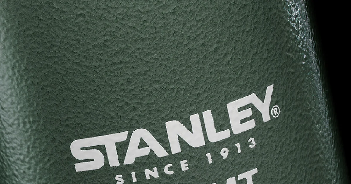 【完売必至コラボ】「スタンレー」と藤原ヒロシ「フラグメントデザイン」による限定ボトルは全4種！ | UOMO